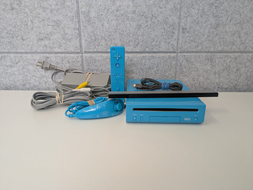 Nintendo Wii (Family Edition RVL-101) - Blue - Console + Accessories ...